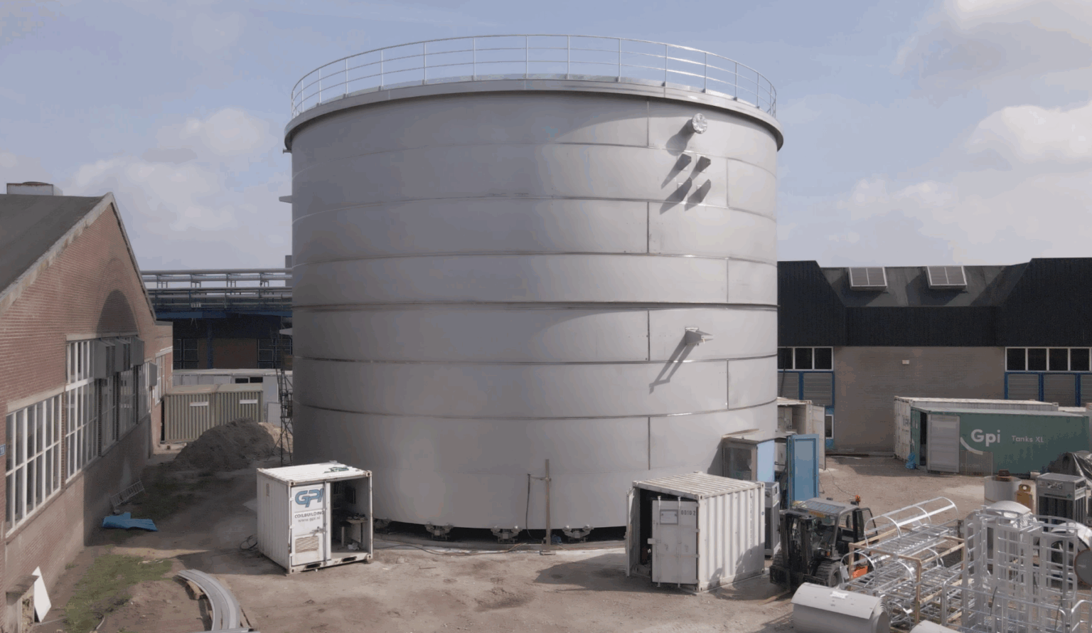Manufacturer of stainless steel tanks | Gpi Tanks XL